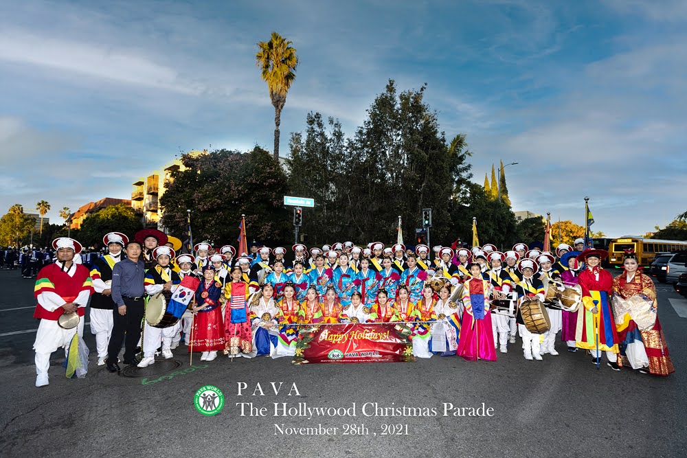 PAVA World - The Hollywood Christmas Parade